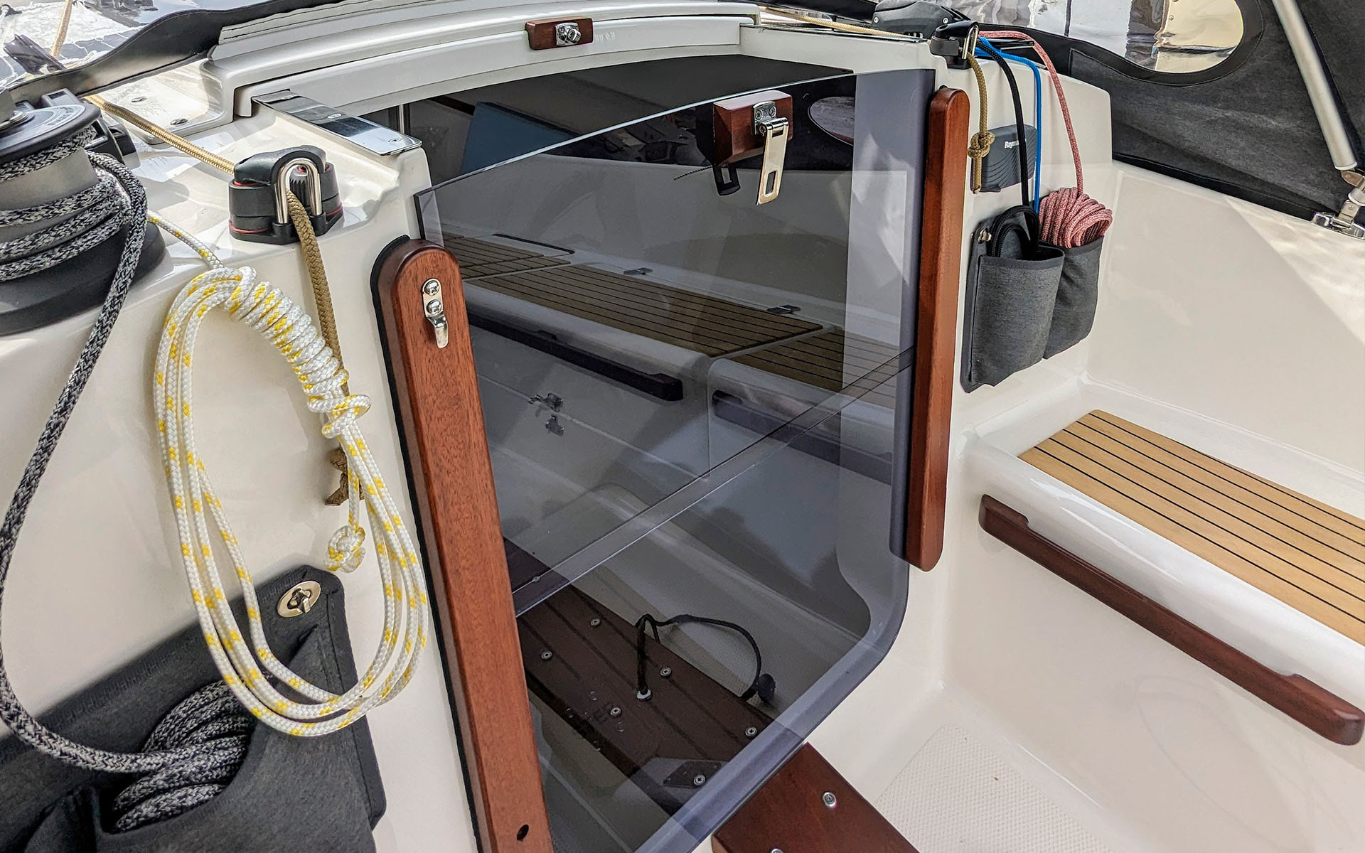 Swallow Yachts | The BayCruiser 21